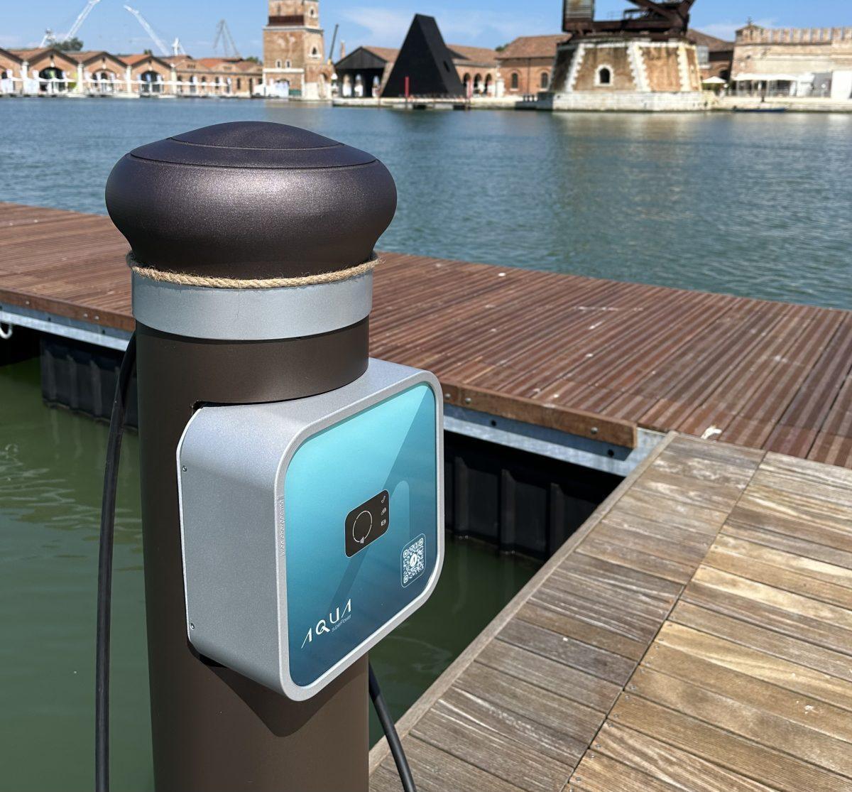 Speciale Venezia/2: Aqua presenta la colonnina Aqua Pod