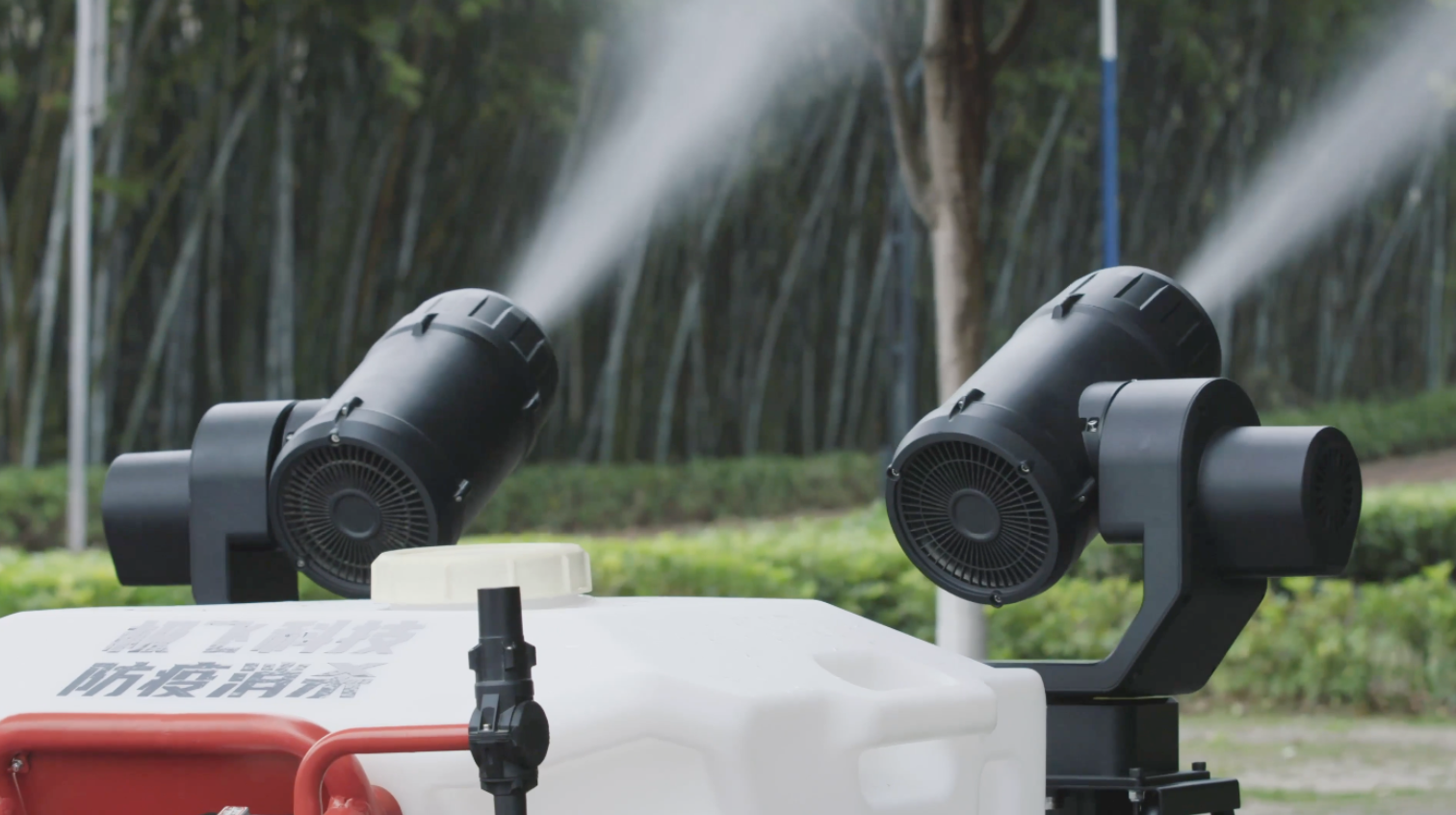 XAG R80: il trattore robot cinese riadattato per disinfettare dal COVID ...